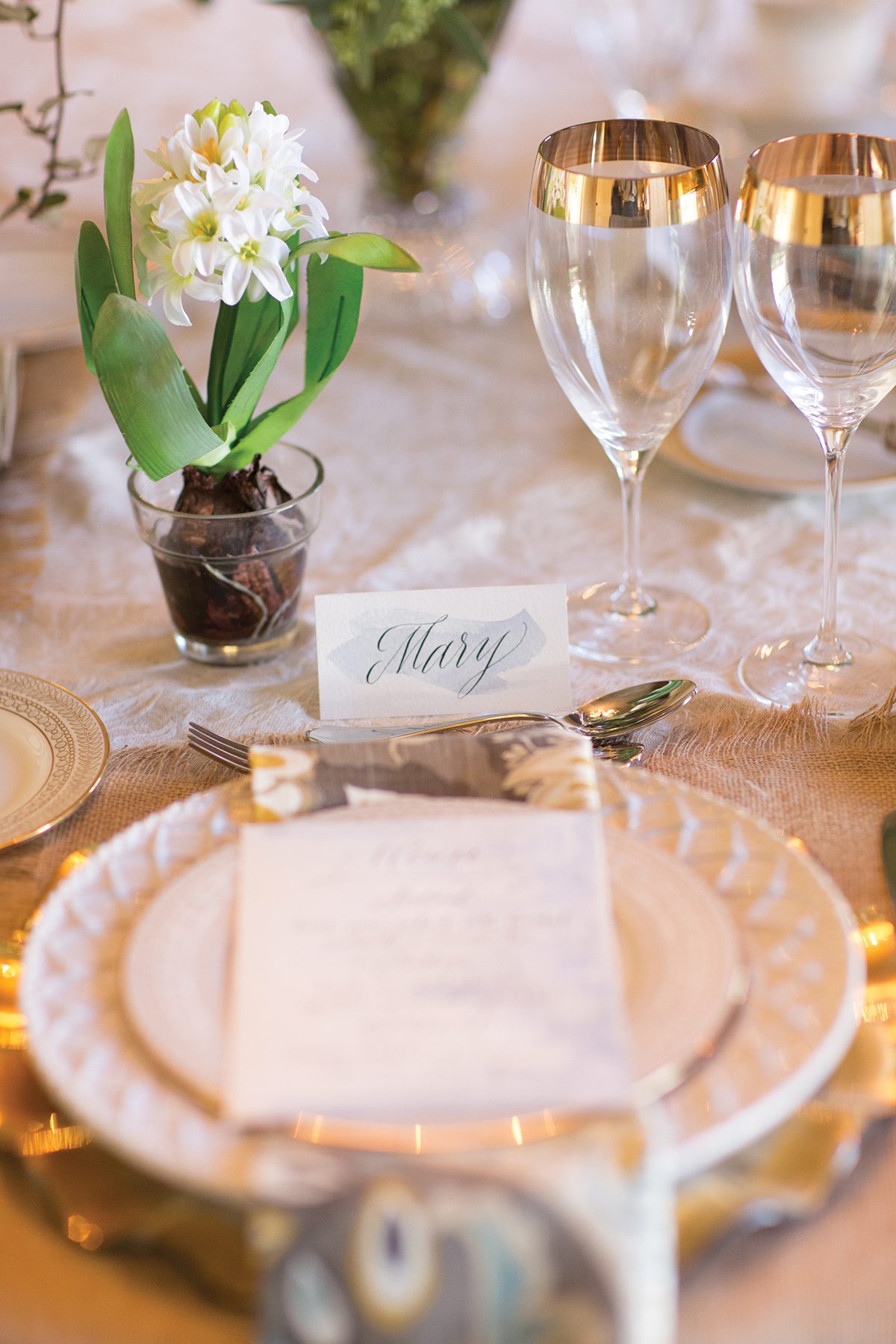 Hostess with the Mostess: Ready, Set, Impress! | Lola Magazine