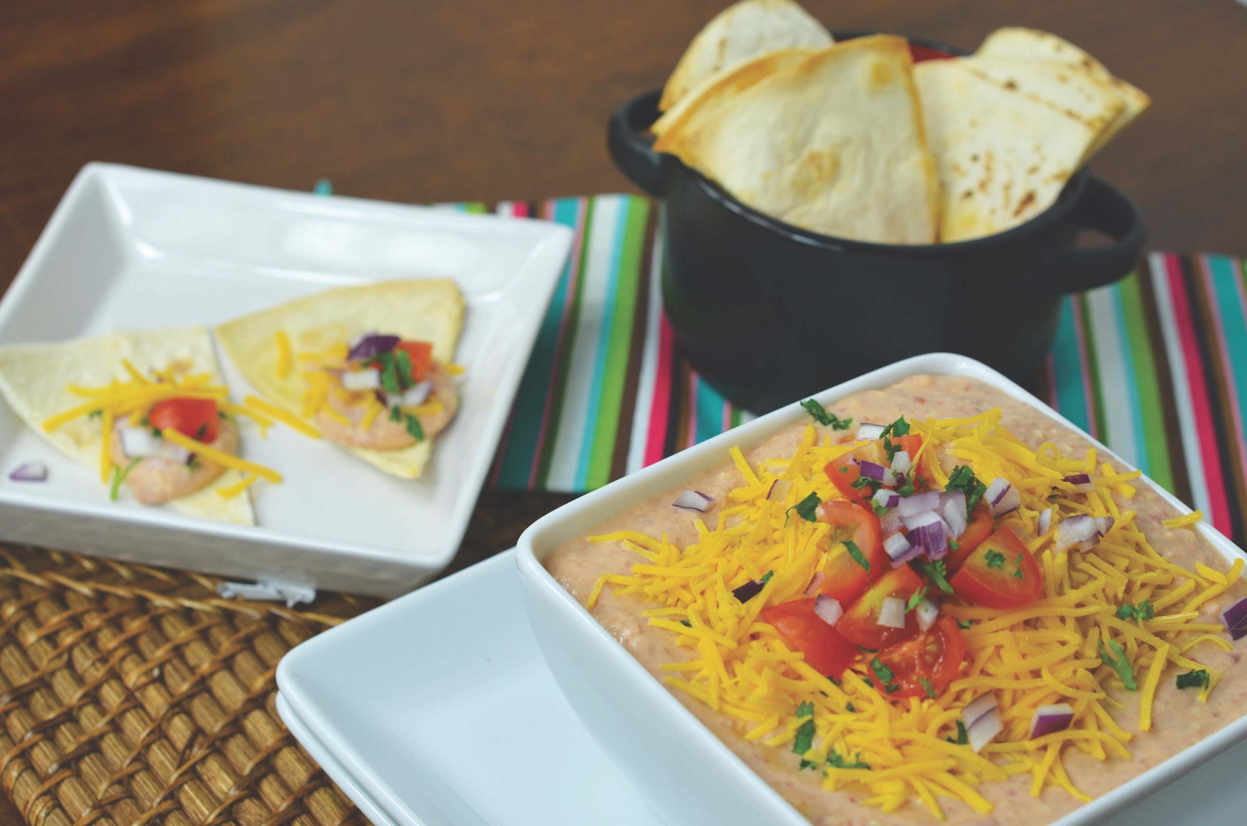 5 Ways to Skinny Any Pool Party | Lola Magazine